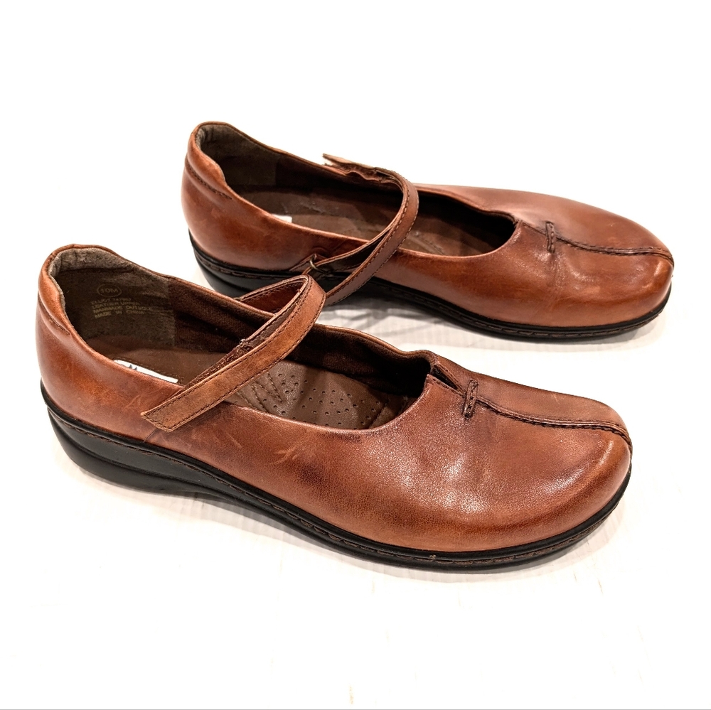Michel M Elliot Brown Leather Mary Jane Flats Size 10 - Gem
